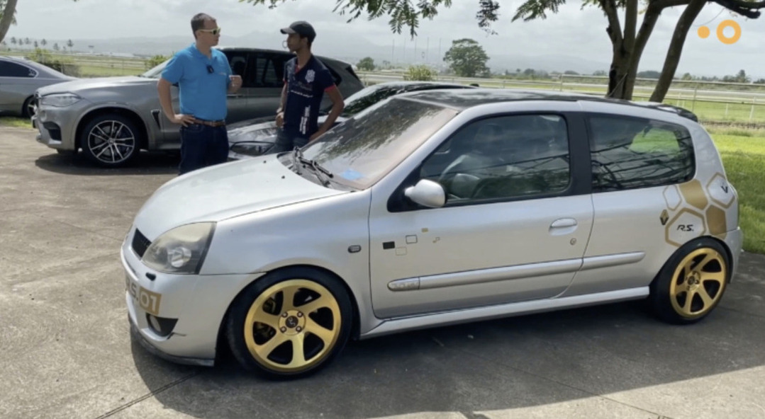 Max’Stance : Clio 2 RS 172Ch - Oovango
