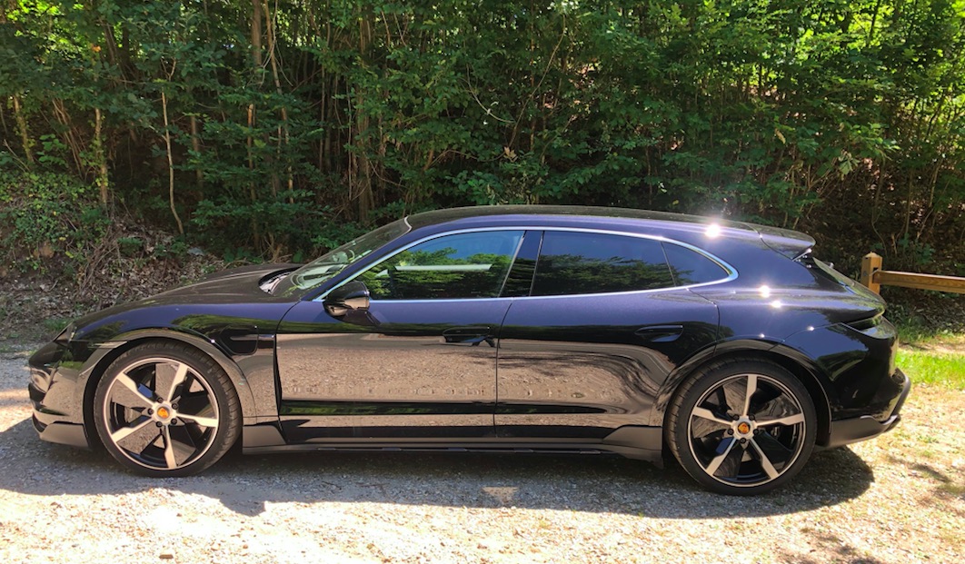 Porsche Taycan Turbo S Cross Turismo : un missile silencieux sur 4 ...