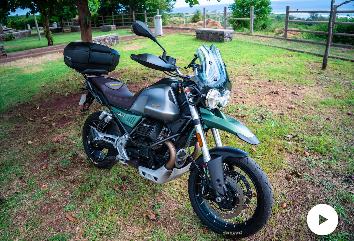 Moto Guzzi V85TT Centenario : une édition très spéciale - Oovango