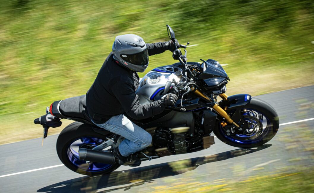 YAMAHA MT10 SP : renouveau de la légende japonaise - Oovango
