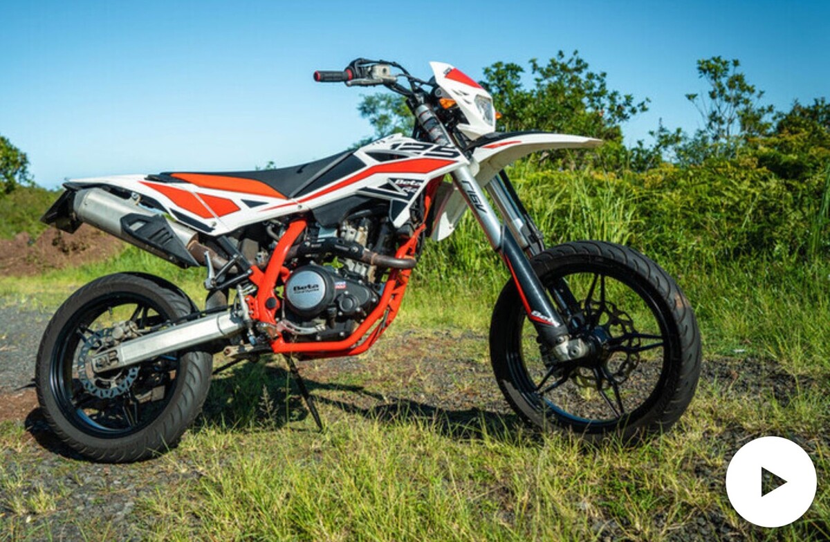 La Bêta 125 RR : une petite Supermotard - Oovango