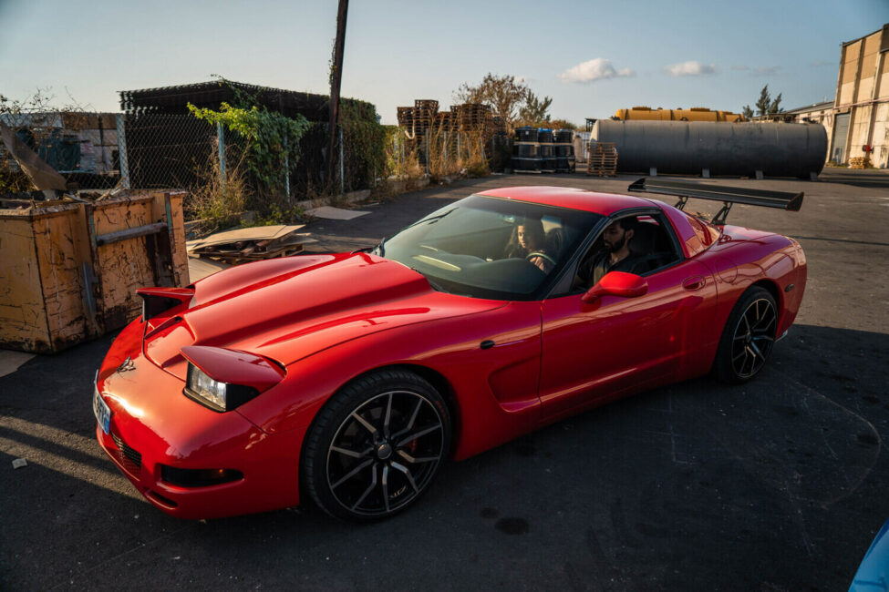 Une Corvette C5 LS1 rouge - Oovango