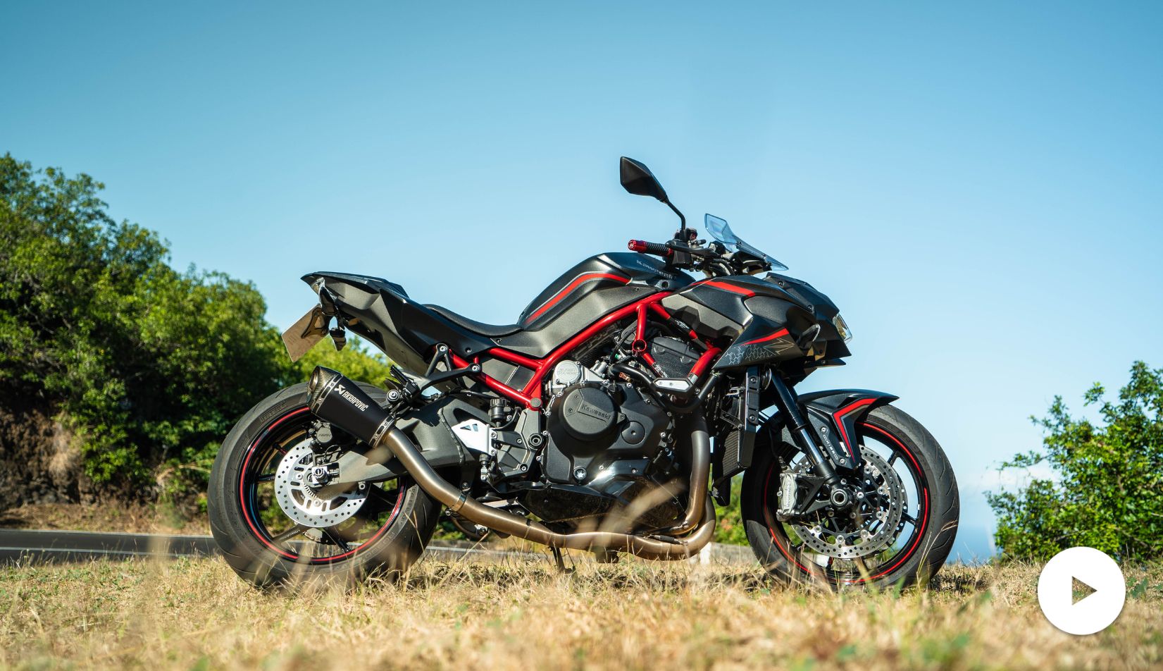 Kawasaki ZH2 : un roadster démesuré - Oovango