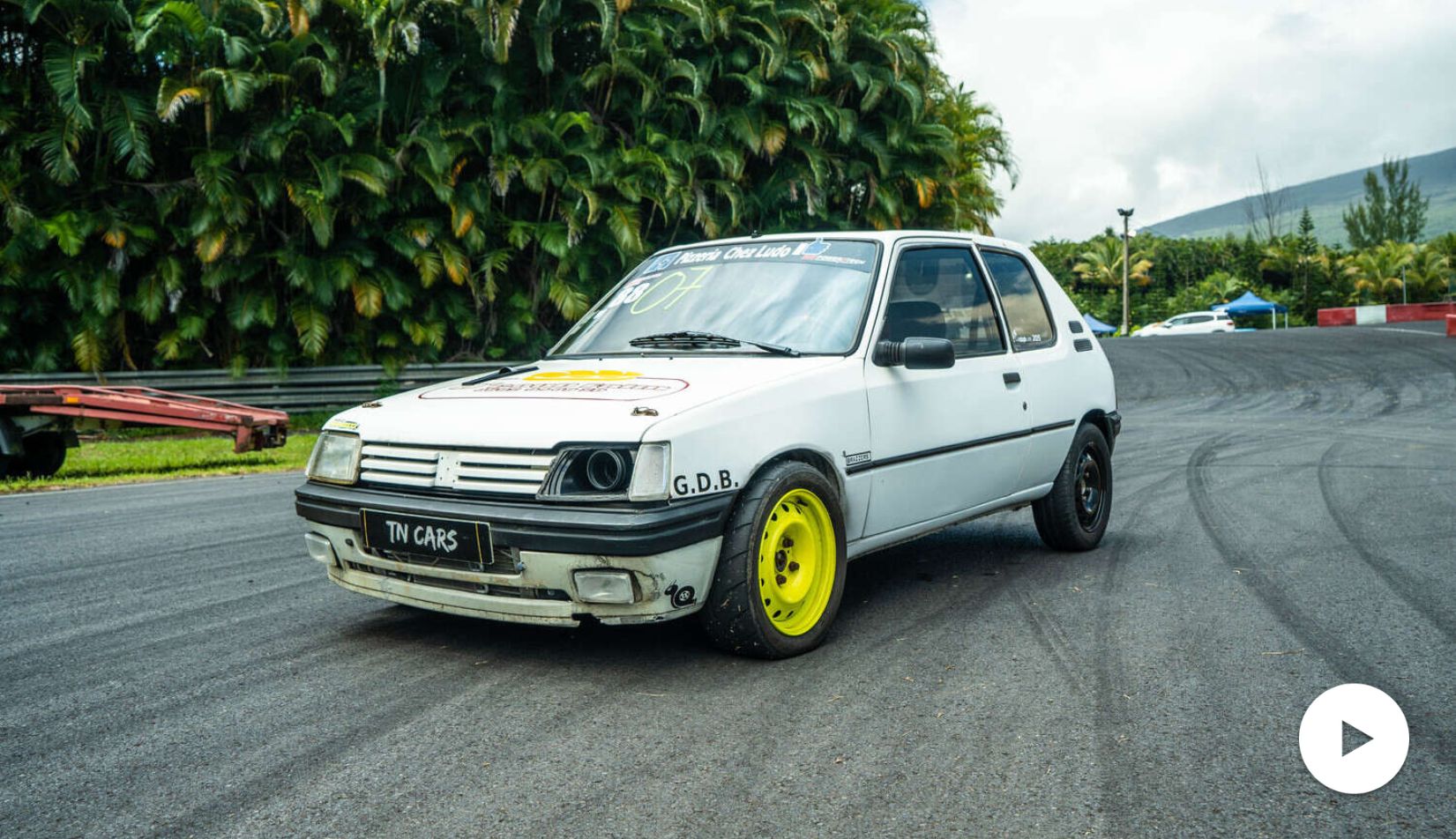 Une Peugeot 205 HDI de 1996 en stage 2 - Oovango