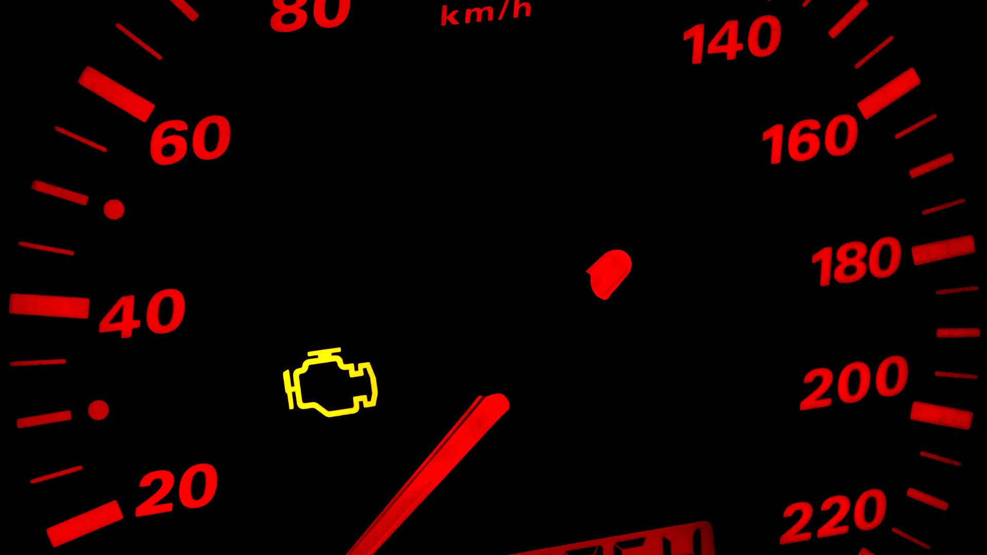 Voyant moteur allumé : comment réagir ? - Oovango